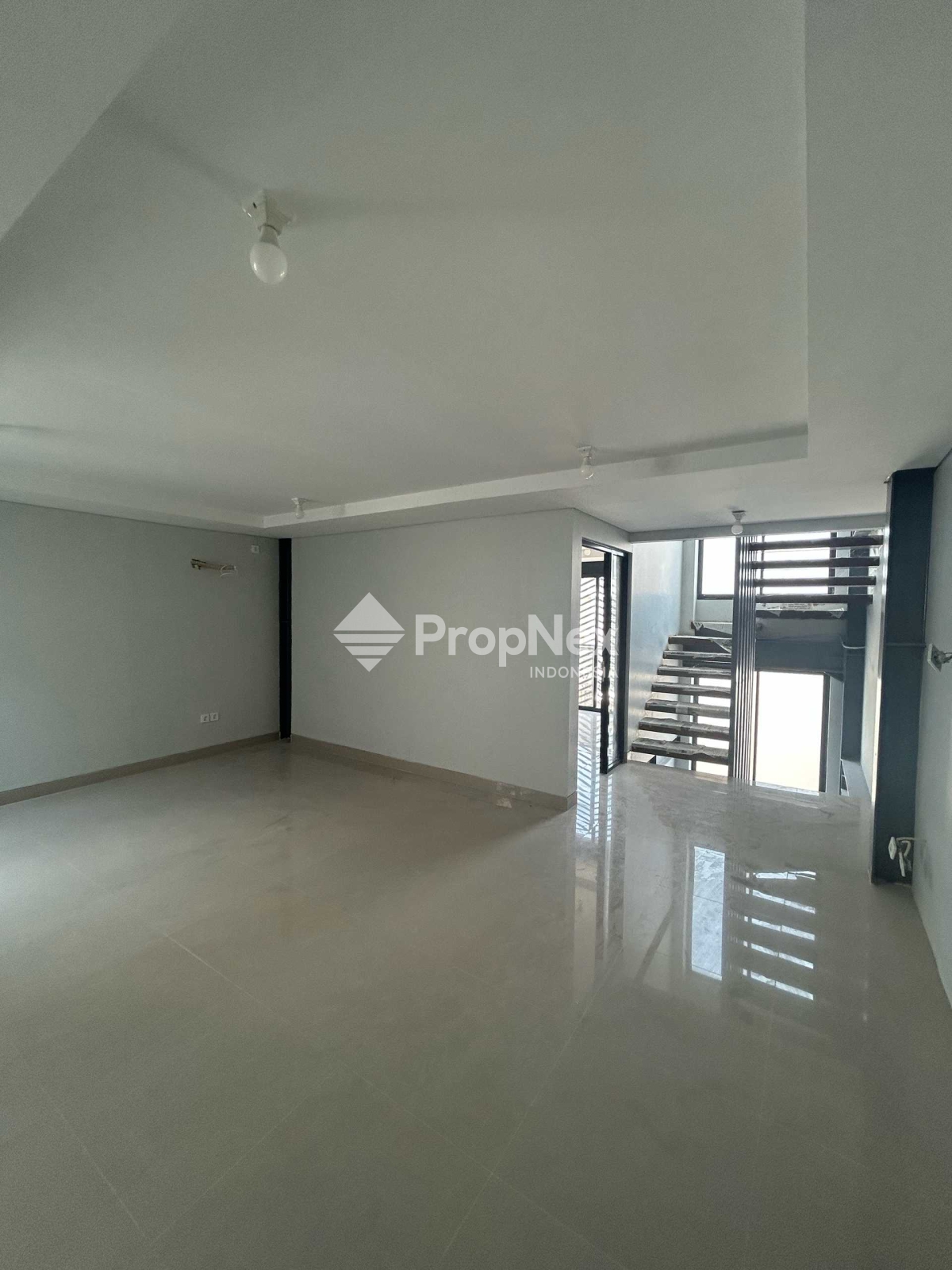 Dijual Rumah - Royal Park Residence | PropNex Plus